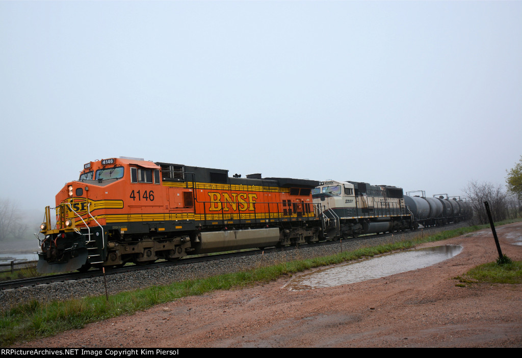 BNSF 4146